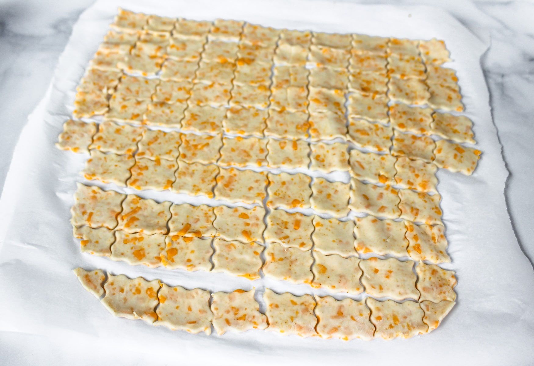 Spicy Cheddar Sourdough Crackers - Run to the Table