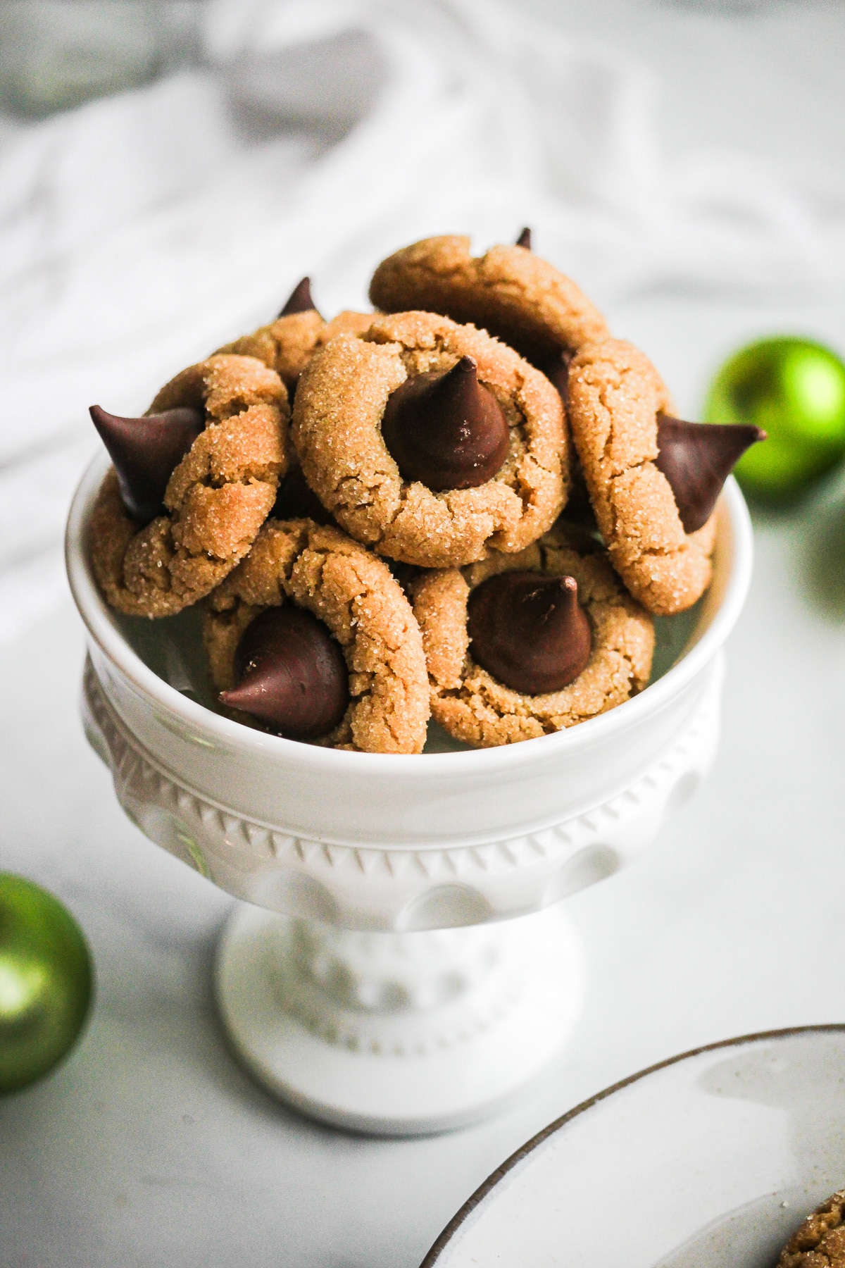 Peanut Butter Kiss Cookies - Run to the Table